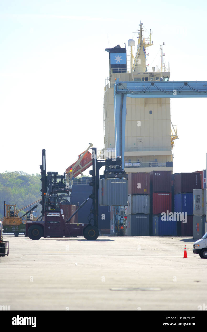 Container stackers hi-res stock photography and images - Alamy