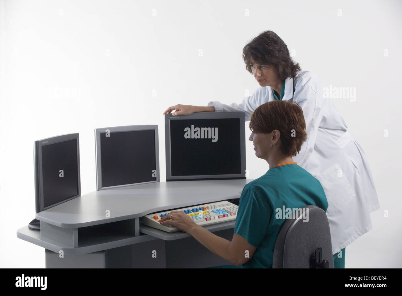 Lab coats hi-res stock photography and images - Alamy