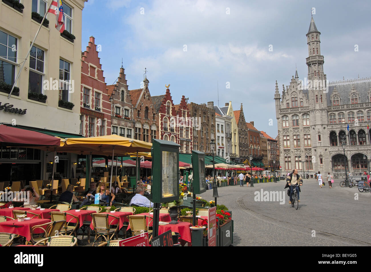 The Markt (Market Square). Brugge, (the Venice of the North). Western ...