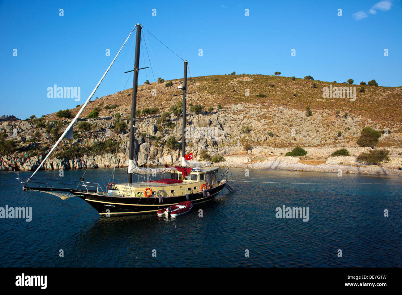 Dinghy sail sailing sunset hi-res stock photography and images - Alamy