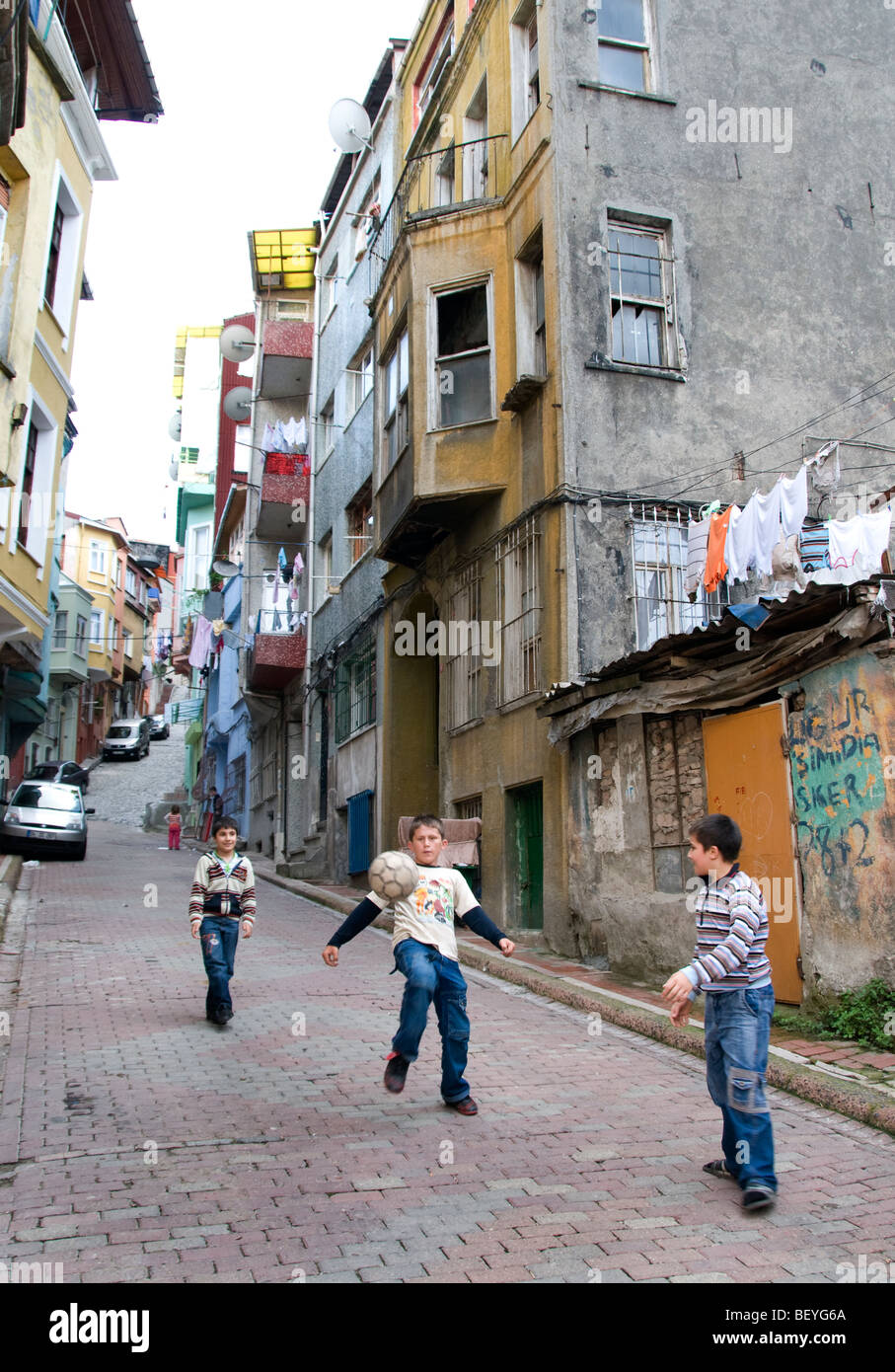 Istanbul soccer team hi-res stock photography and images - Alamy