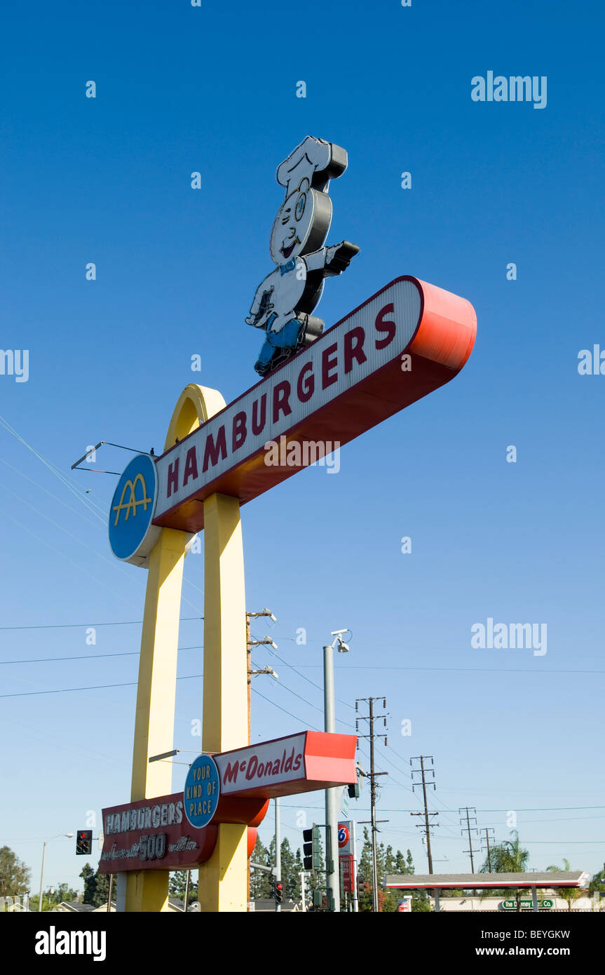 Speedee, an earlier symbol of the McDonald's restaurant chain stands ...