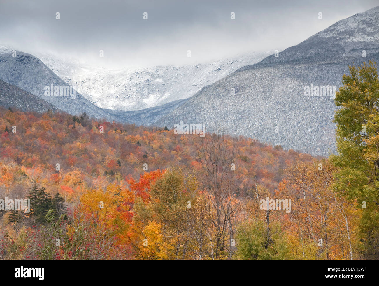 Mount washington new hampshire autumn hi-res stock photography and ...