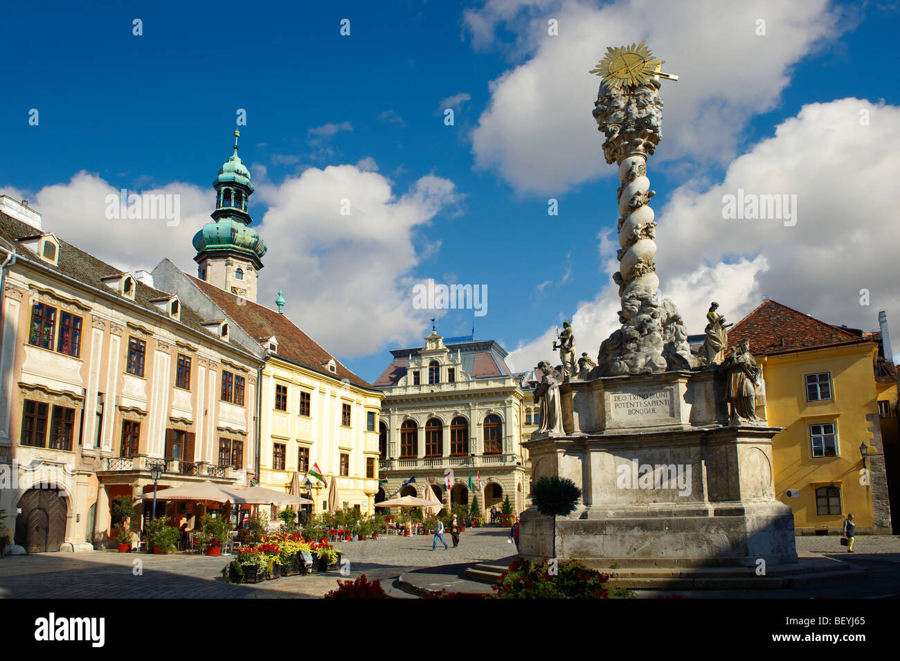 The Holy Trinity Statue, the first Baroque twisted coloumn in Central ...