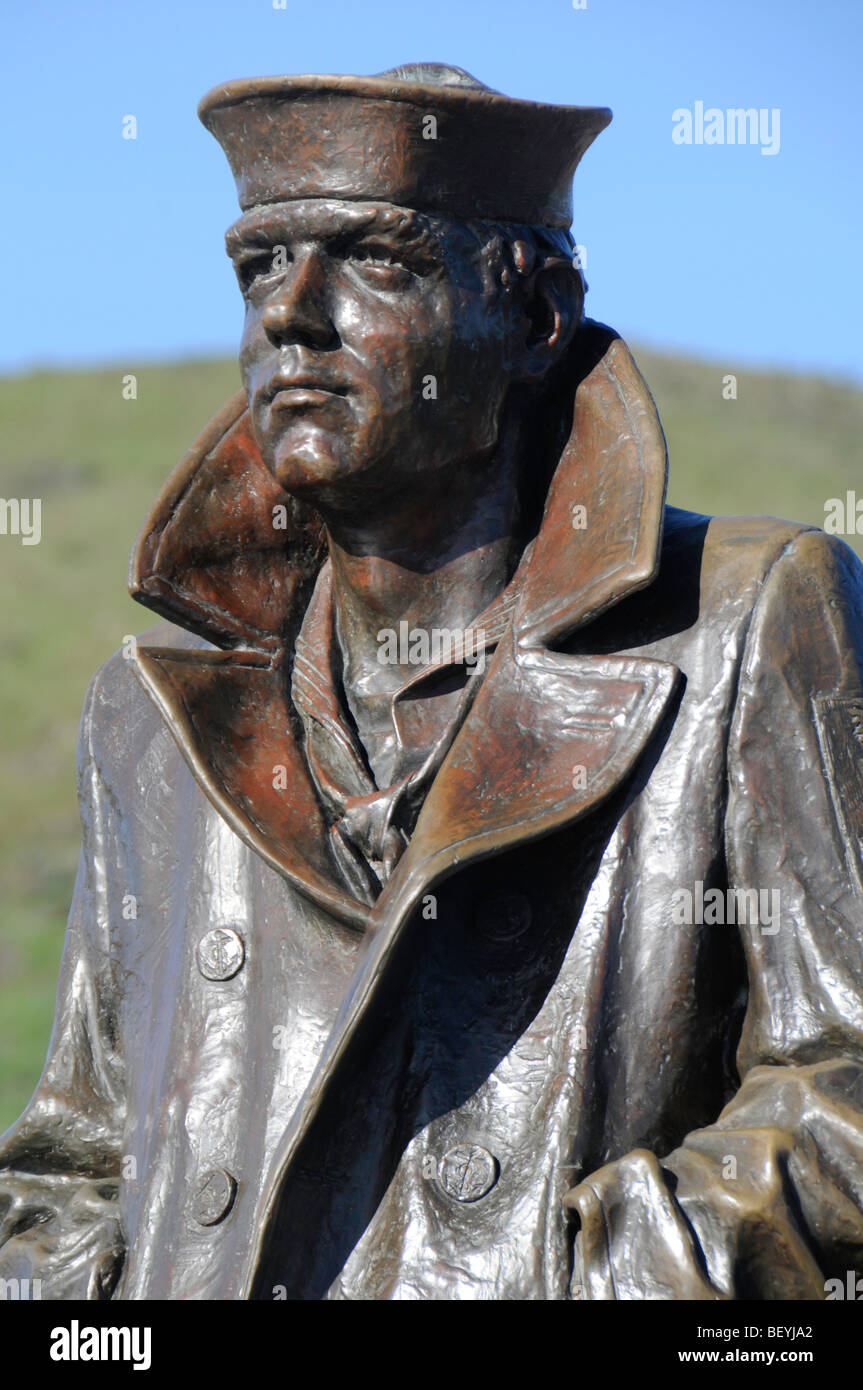 The lone sailor statue hi-res stock photography and images - Alamy