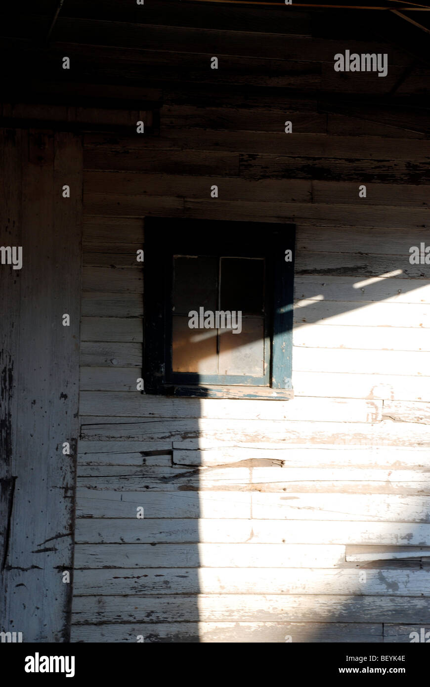 Kids in shadow hi-res stock photography and images - Alamy