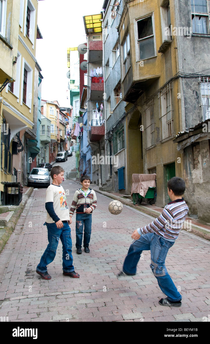 Istanbul soccer team hi-res stock photography and images - Alamy
