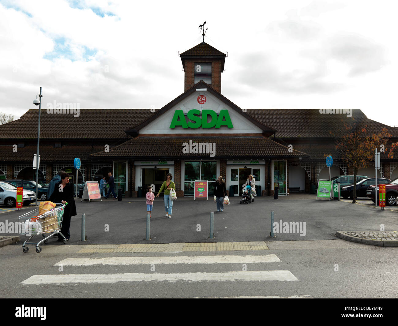 Asda Supermarket Entrance Surrey England Stock Photo - Alamy