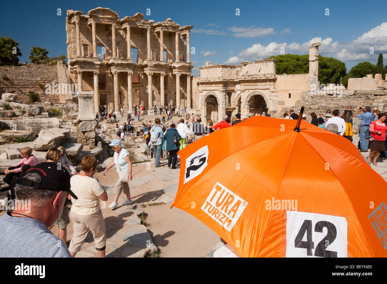 Roman crowd ancient hi-res stock photography and images - Alamy