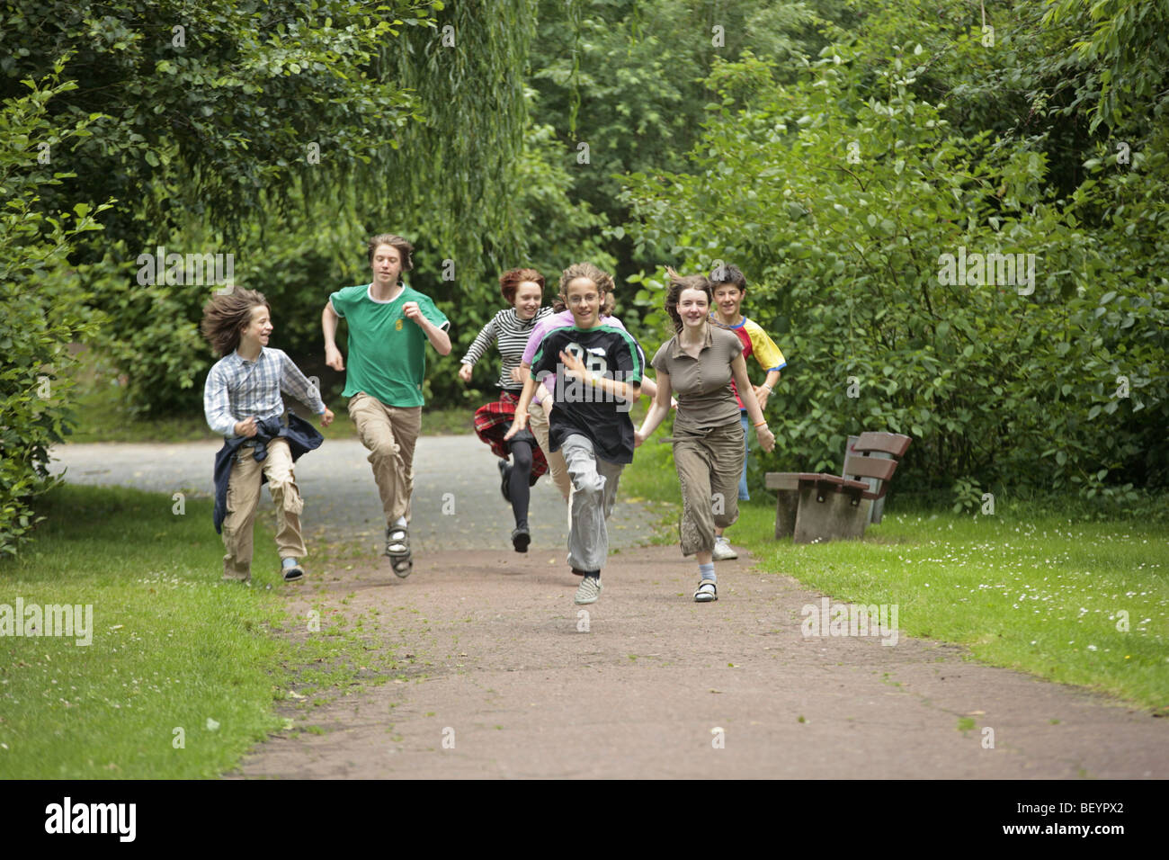 Girl racing boys hi-res stock photography and images - Alamy