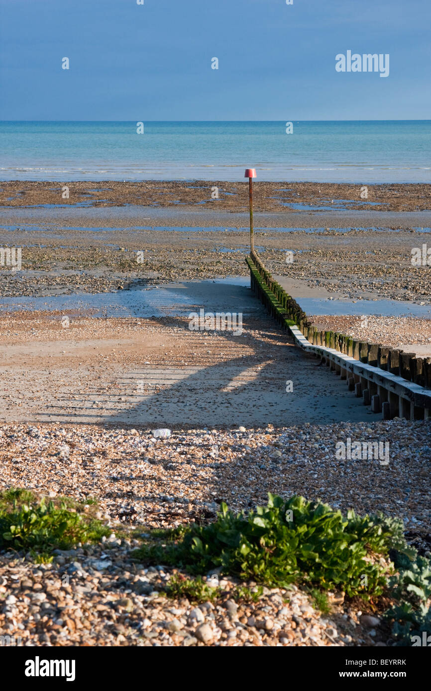 Littlehampton beach hi-res stock photography and images - Alamy