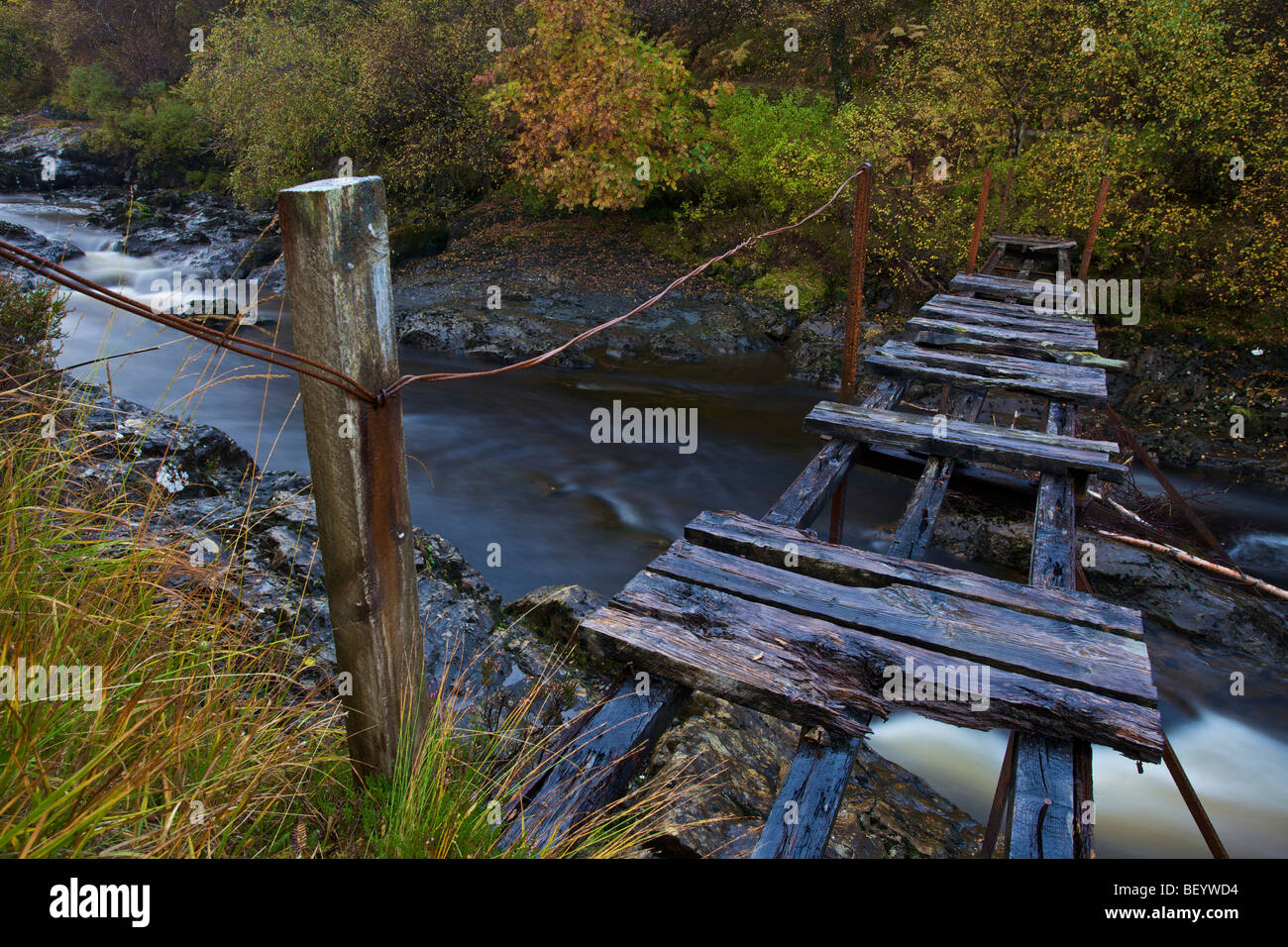 Rotten bridge hi-res stock photography and images - Alamy