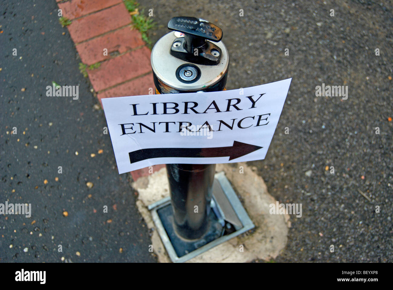 temporary library entrance sign, in richmond upon thames, surrey ...