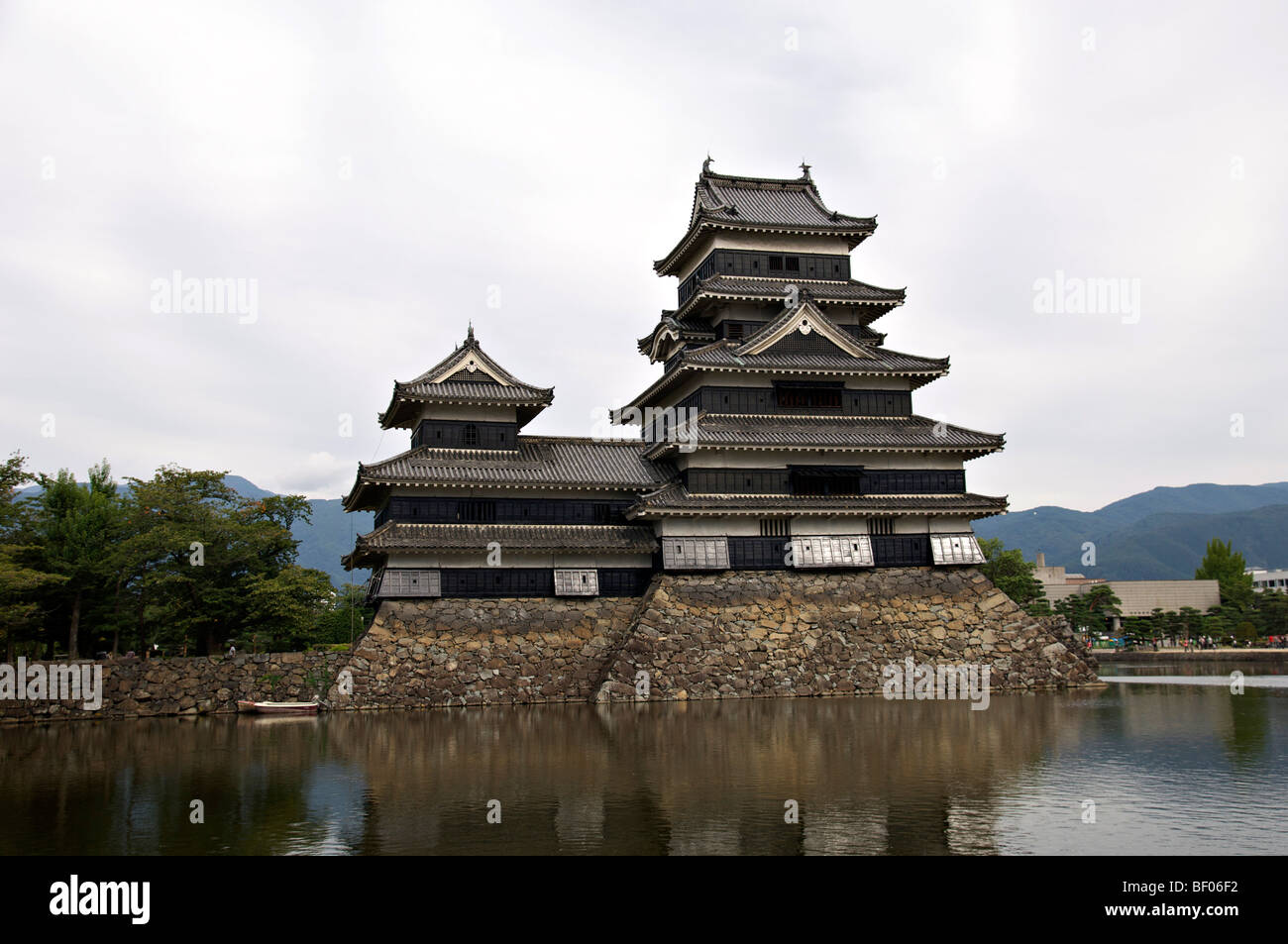 Edo castle hi-res stock photography and images - Alamy