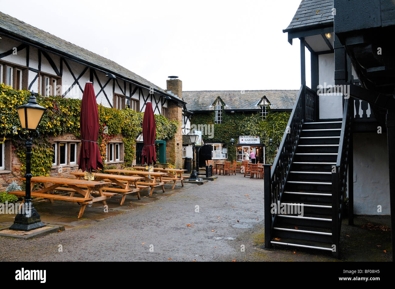 Last drop village hi-res stock photography and images - Alamy