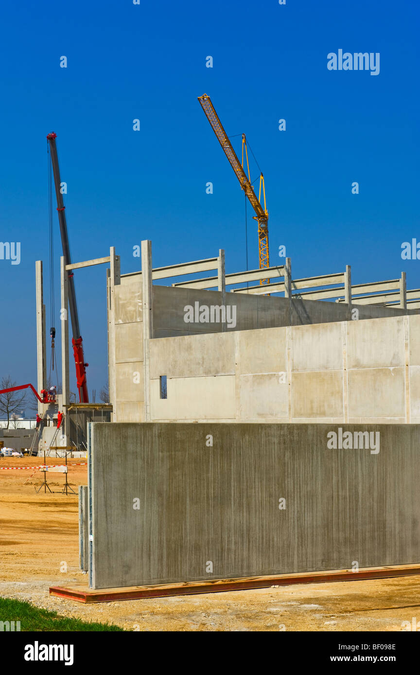 Prefabricated concrete building hi-res stock photography and images - Alamy