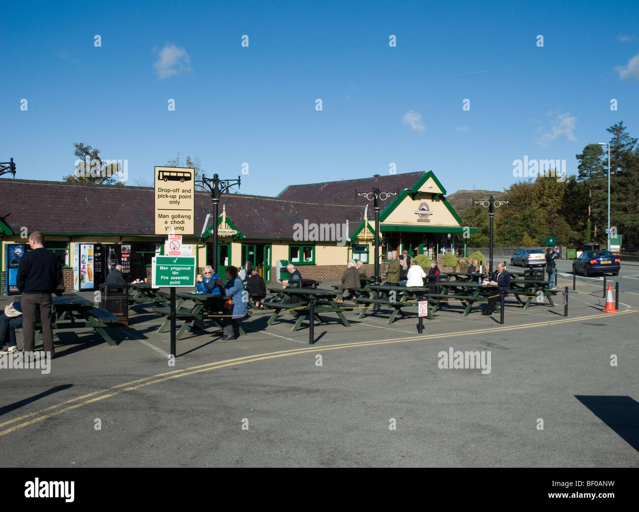 Snowdon Mountain Railway Station Stock Photo - Alamy