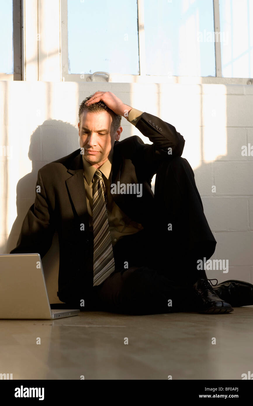 Laptop floor hi-res stock photography and images - Alamy