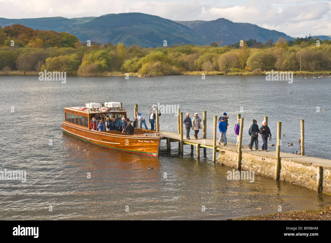 Keswick launch boat derwentwater hi-res stock photography and images ...