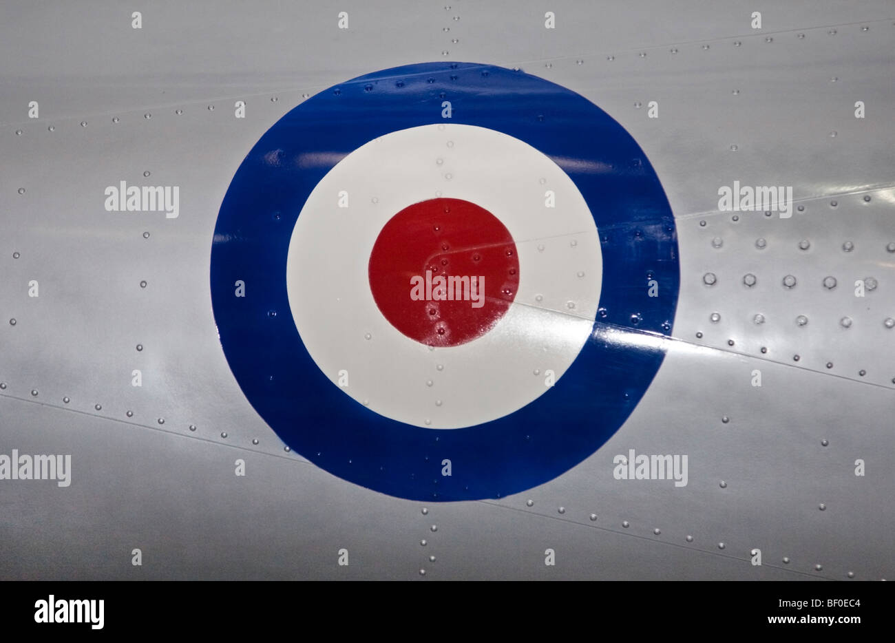 Royal air force insignia hi-res stock photography and images - Alamy