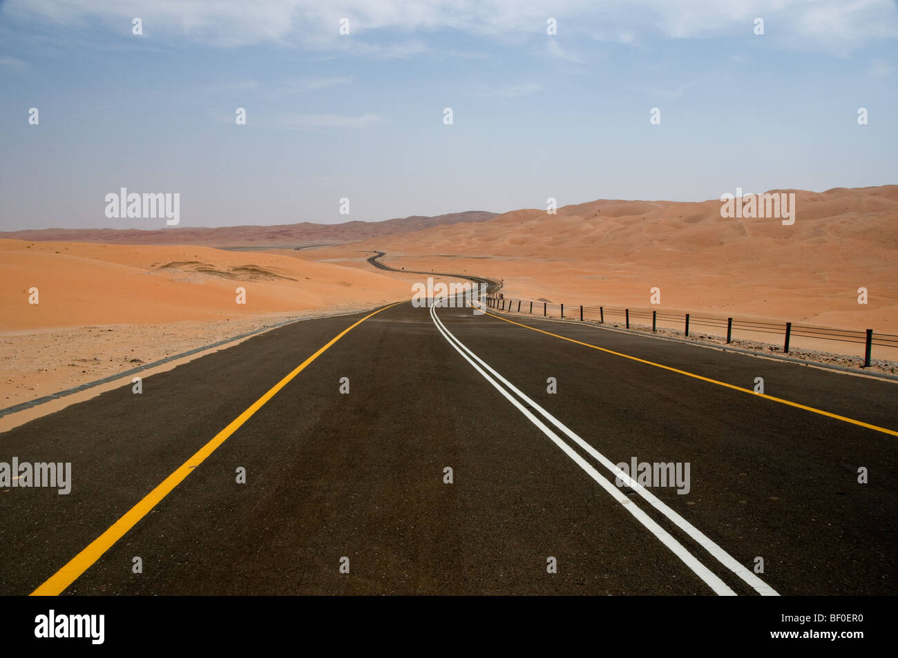 Desert road in Liwa, Abu Dhabi, UAE Stock Photo - Alamy