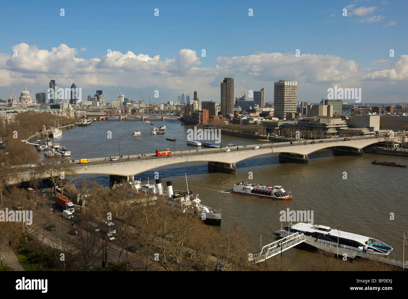 Waterloo bridge hi-res stock photography and images - Alamy