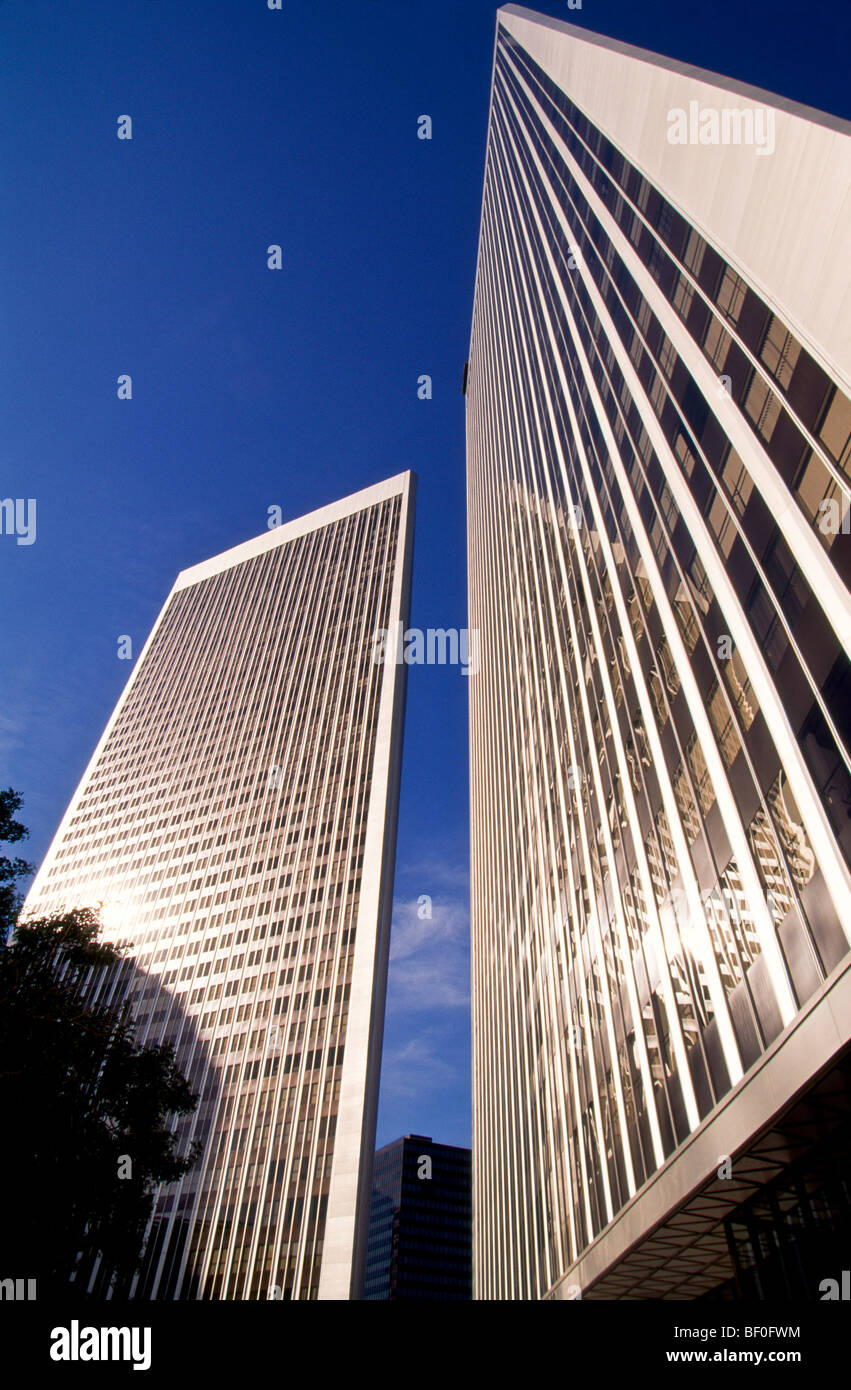 Low angle view of Century Plaza Towers, Century City, Los Angeles ...
