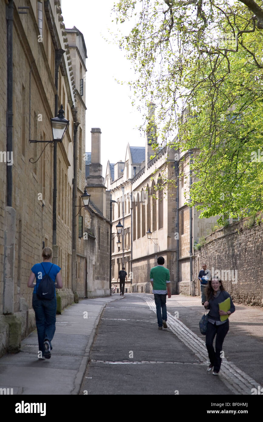 Oxford lane with students Stock Photo - Alamy