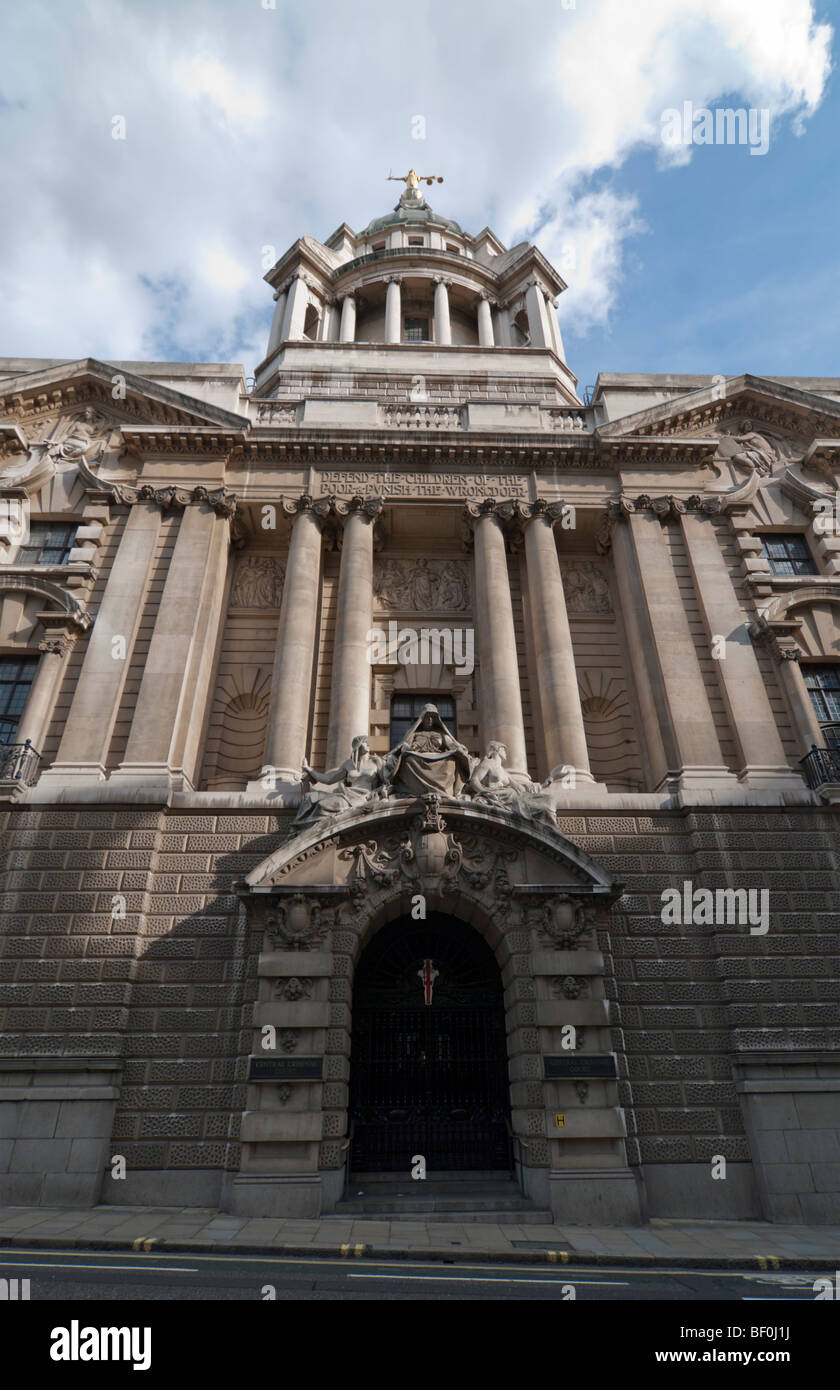 Central Criminal Court, Old Bailey, London, England Stock Photo - Alamy