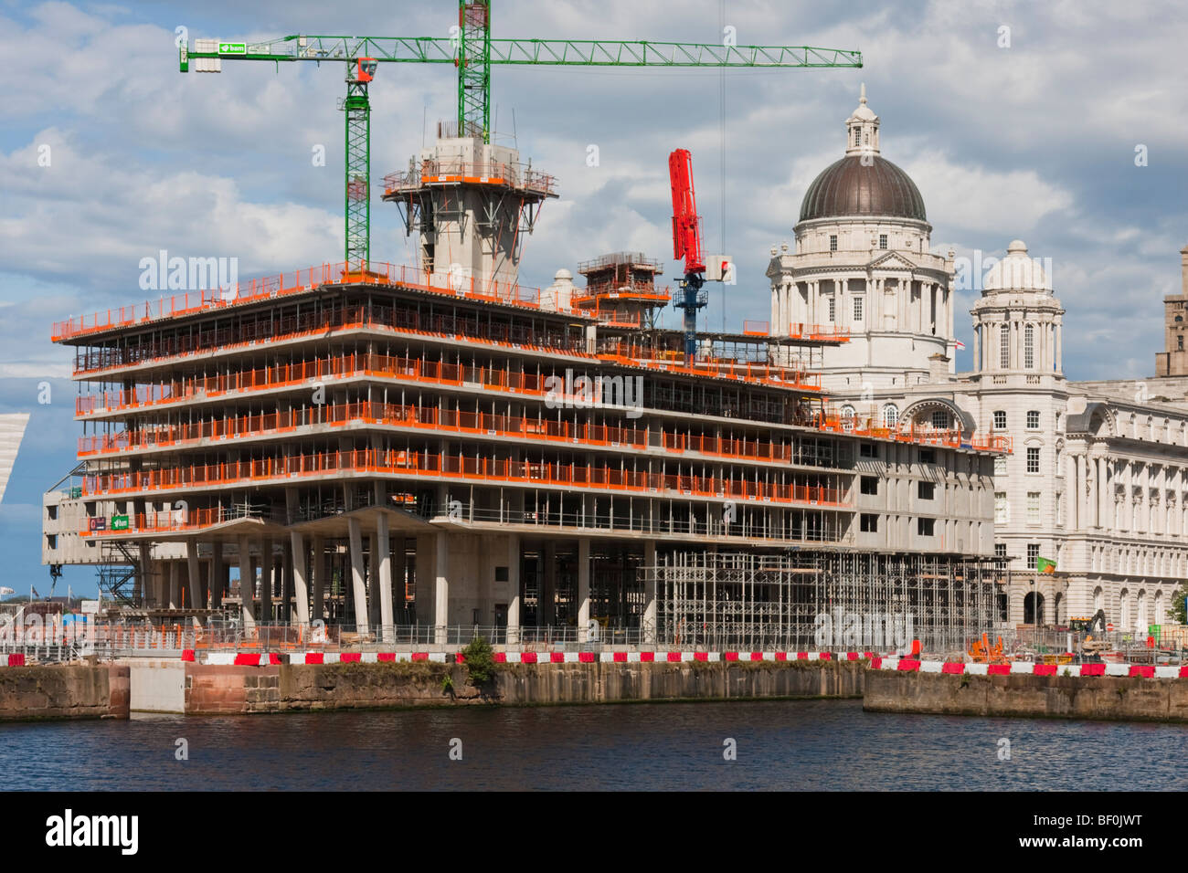 Liverpool construction hi-res stock photography and images - Alamy