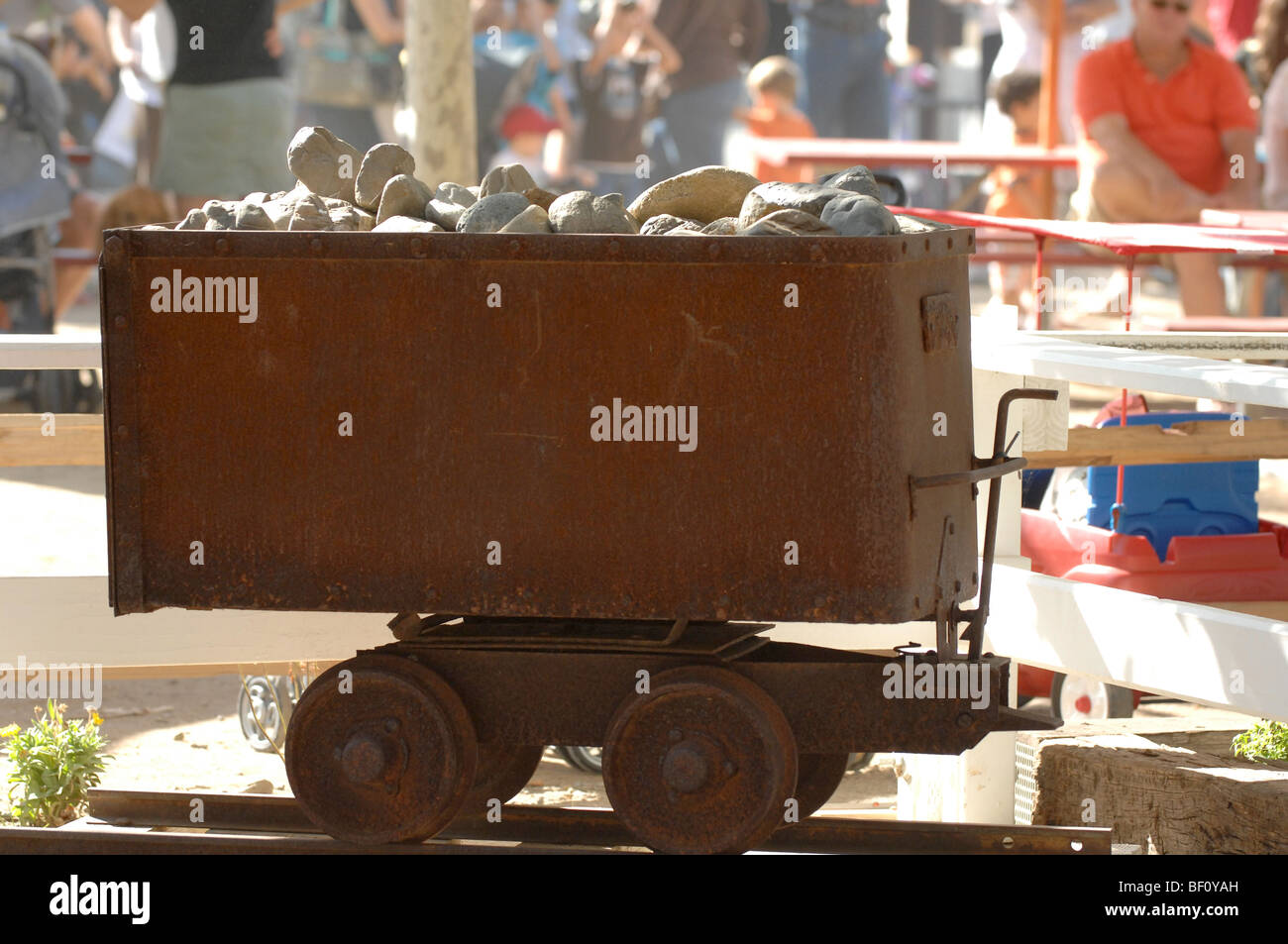 Rusted rail hi-res stock photography and images - Alamy