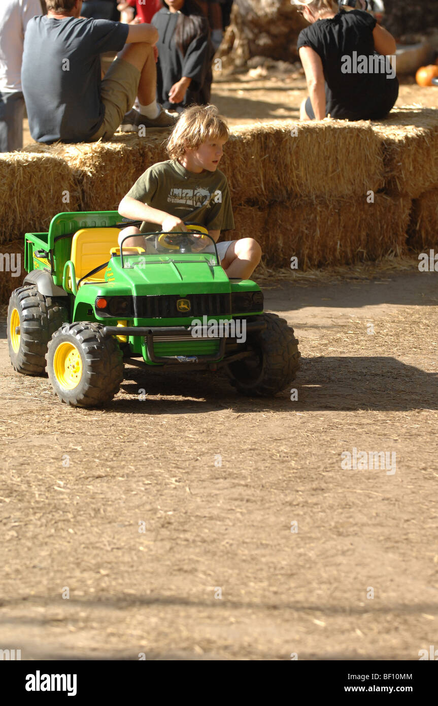 Toy tractors hi-res stock photography and images - Alamy