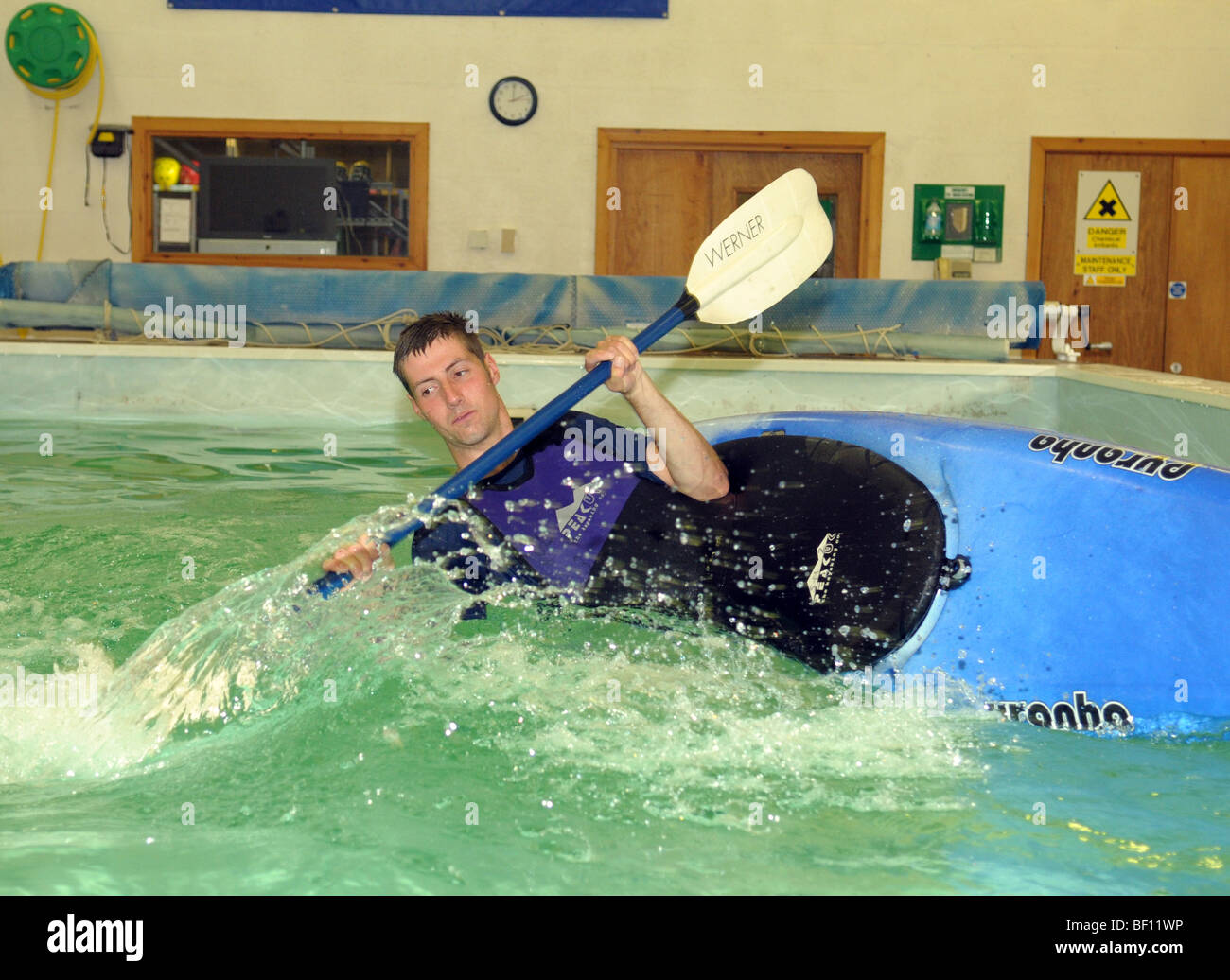 Eskimo_roll hi-res stock photography and images - Alamy