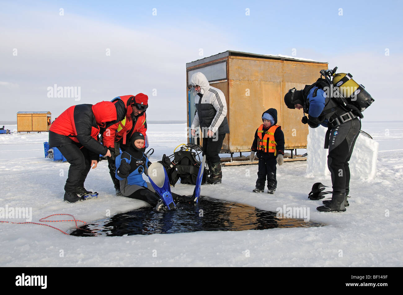 ice camp, icecamp for icediving, White Sea, Russia Stock Photo - Alamy