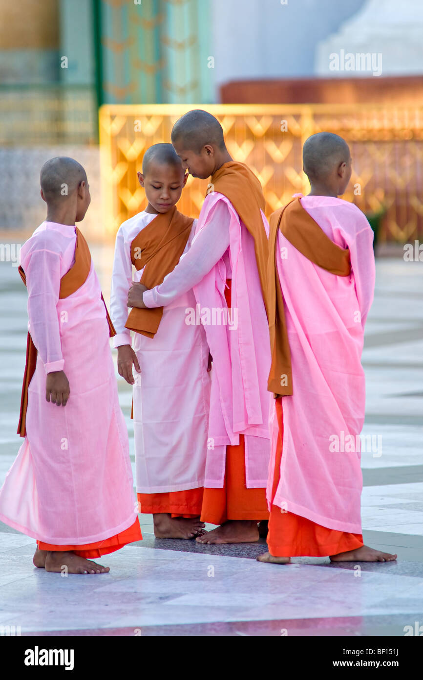 Praying people hi-res stock photography and images - Alamy