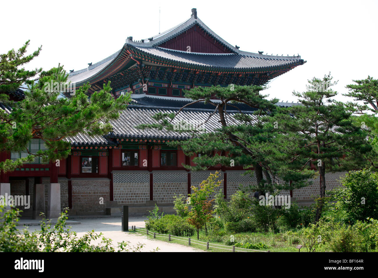 korean building South Korea Stock Photo - Alamy