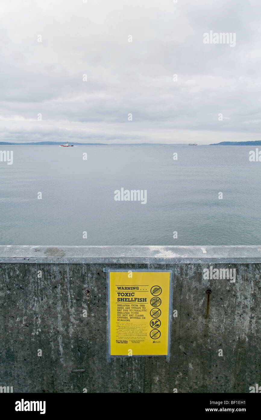 Shellfish sign warning hi-res stock photography and images - Alamy