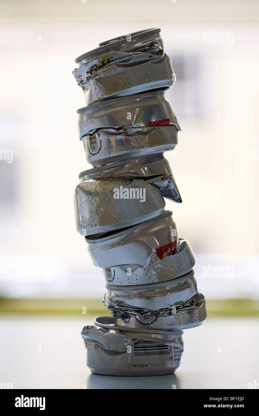 Crushed soda can hi-res stock photography and images - Alamy