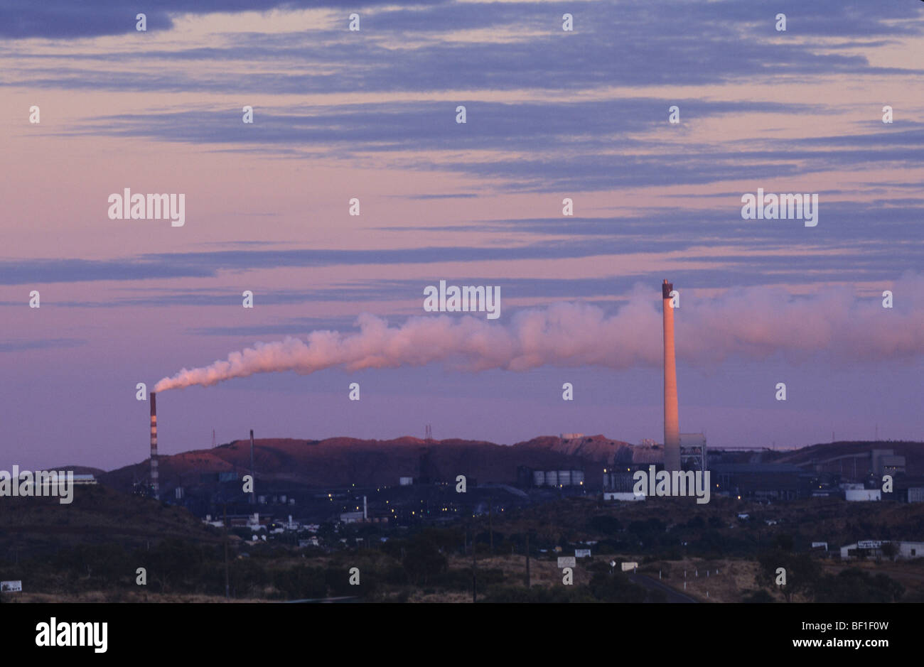 DIAMOND MINES, Australia. Mount Isa. Queensland. pollution. Industry ...