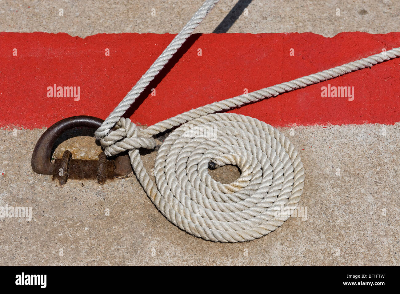 A coiled nautical rope Stock Photo - Alamy