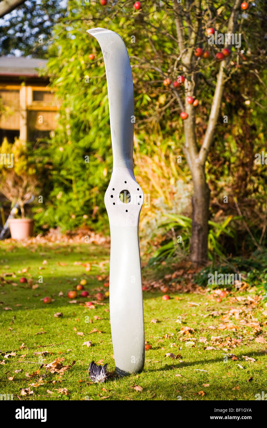Bent Propeller High Resolution Stock Photography and Images - Alamy