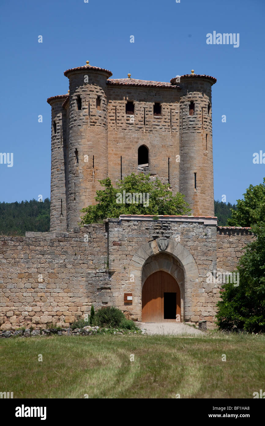 France, Arques Castle, Donjon - jeneral view Stock Photo - Alamy