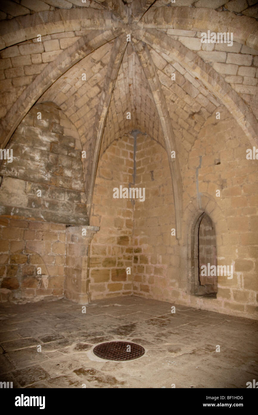 France, Arques Castle, gothic hall Stock Photo - Alamy