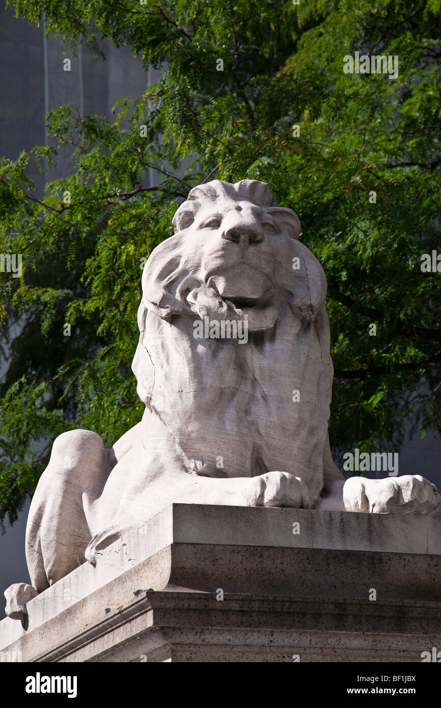 Fortitude statue hi-res stock photography and images - Alamy