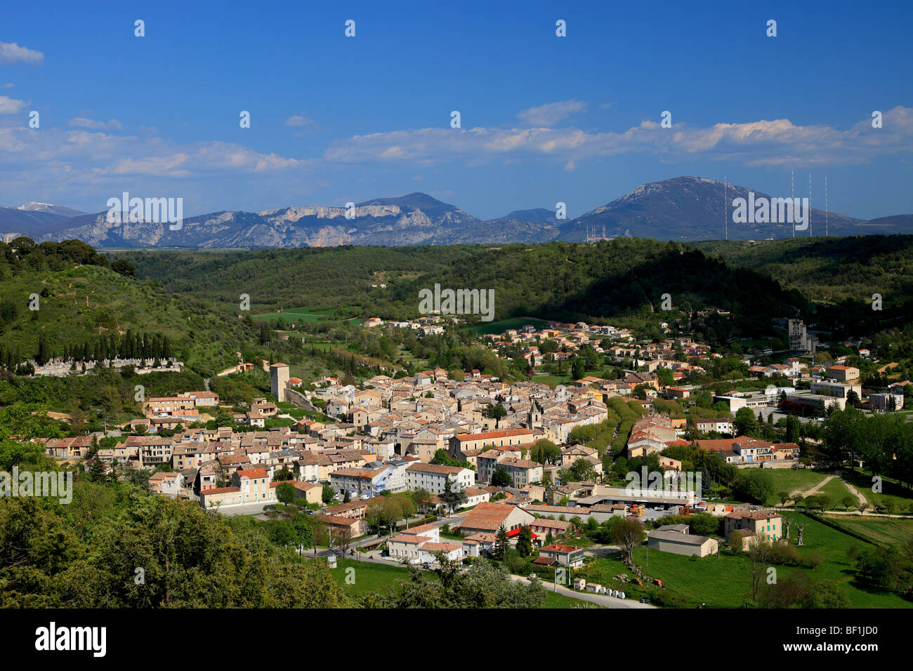 The picturesque village of Riez near the Sainte Croix du Verdon lake ...