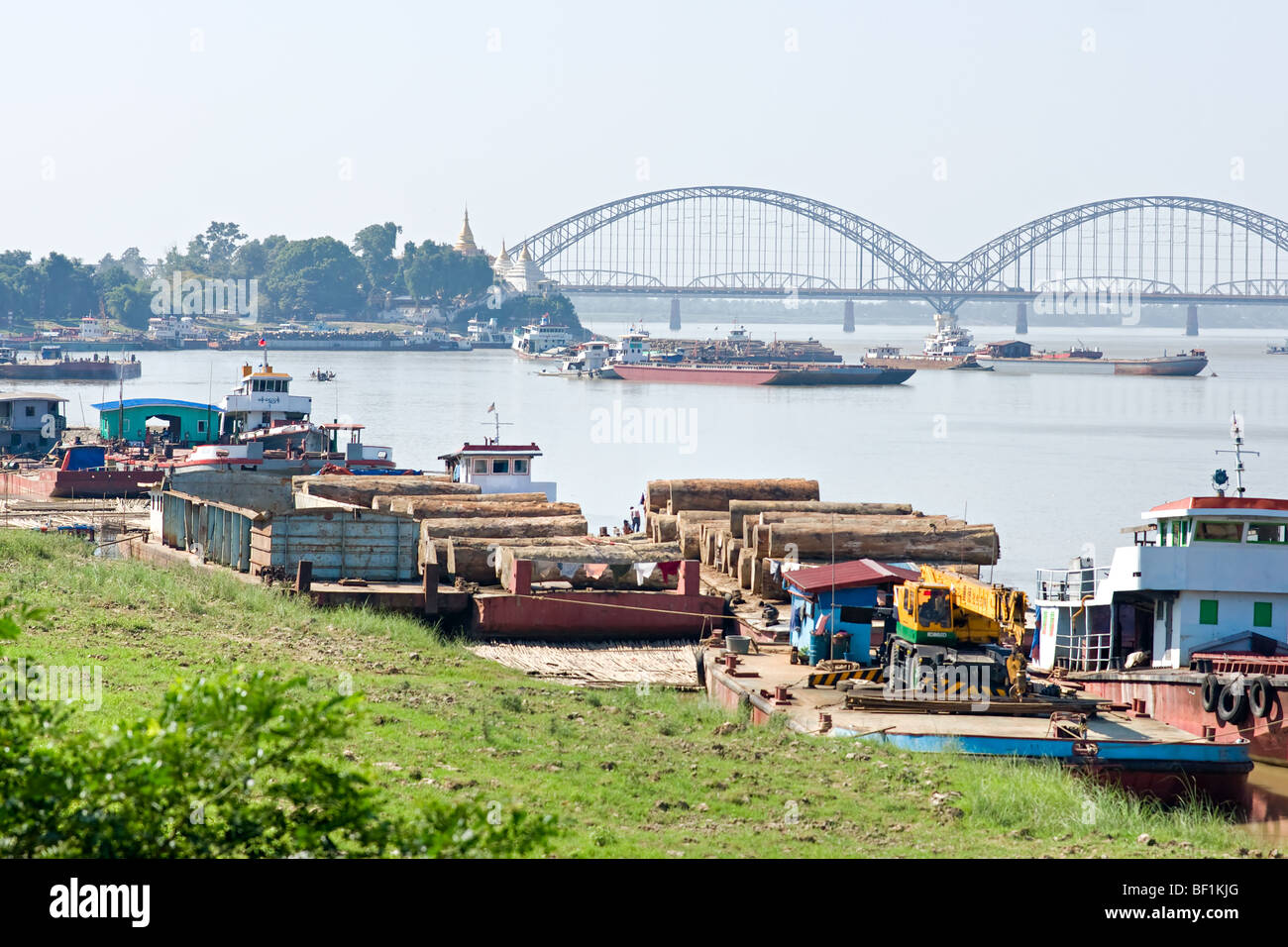 Ava ( Inwa ) Bridge, Mandalay, Myanmar Stock Photo - Alamy