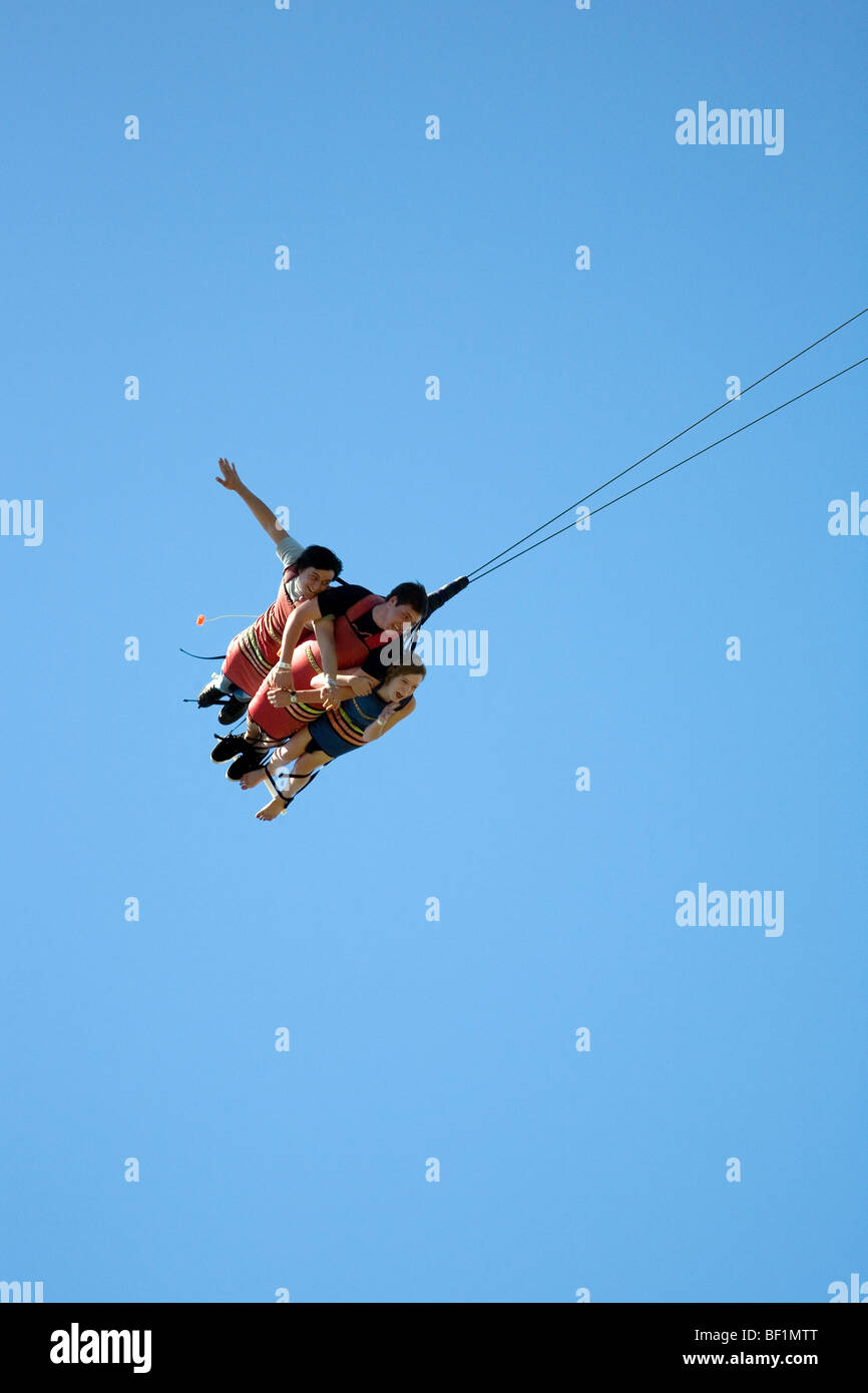 Bungee ride hi-res stock photography and images - Alamy