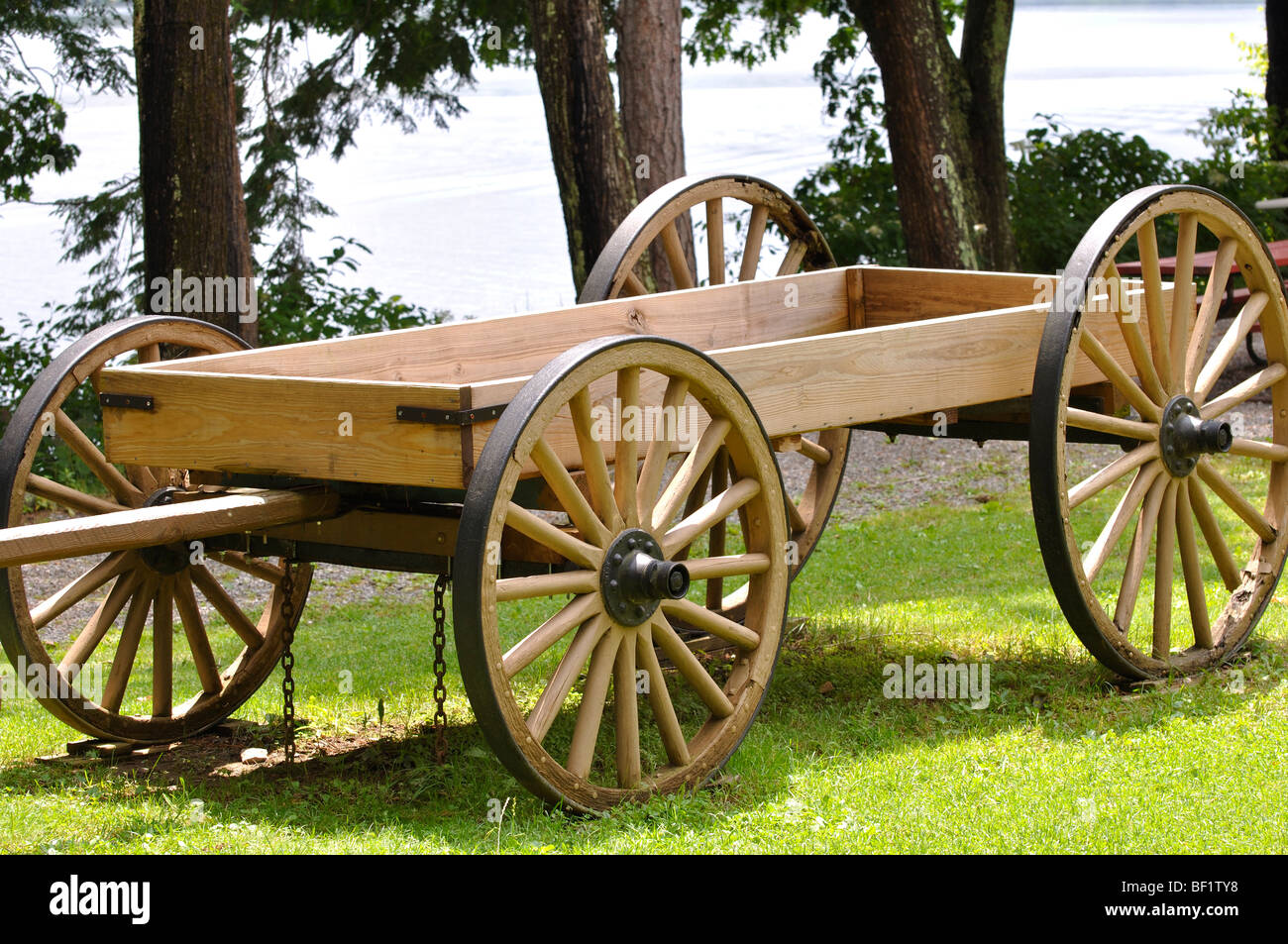 Old farming cart hi-res stock photography and images - Alamy
