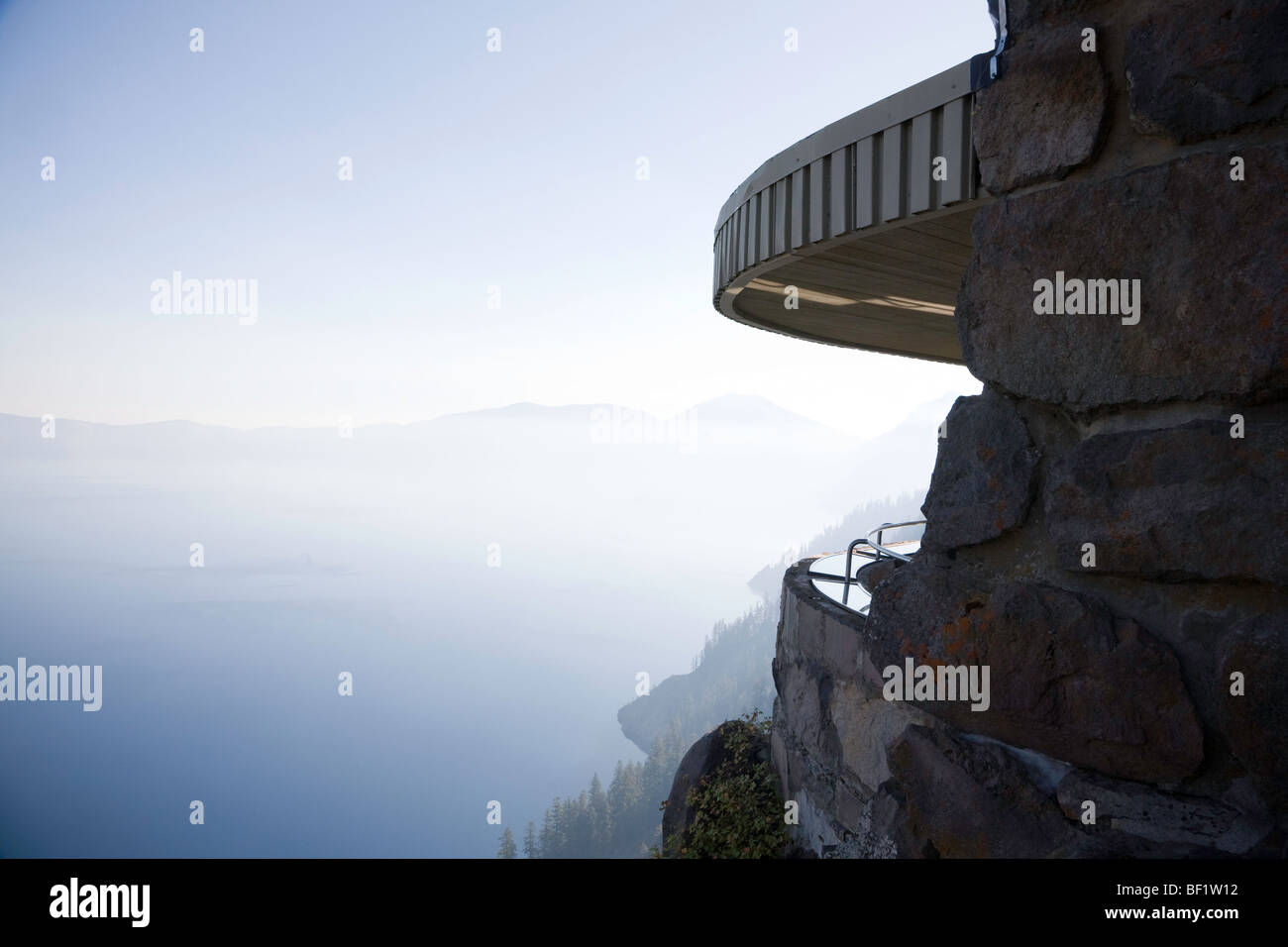 Sinnott Memorial Observation Station - Crater Lake National Park Oregon ...