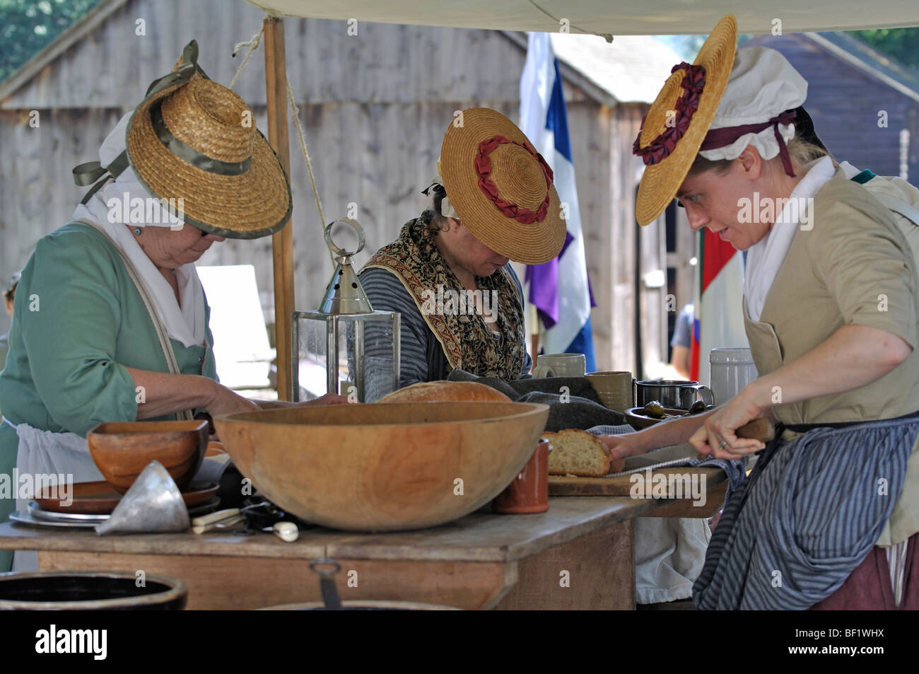 Women preparing food - costumed American Revolutionary War (1770's) era ...